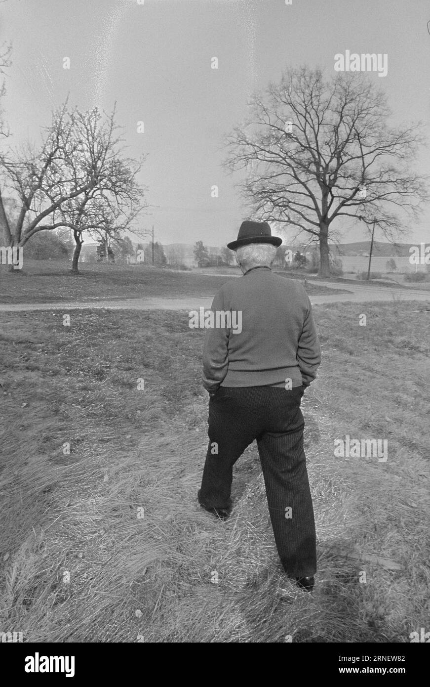 90 year old man Black and White Stock Photos & Images - Alamy
