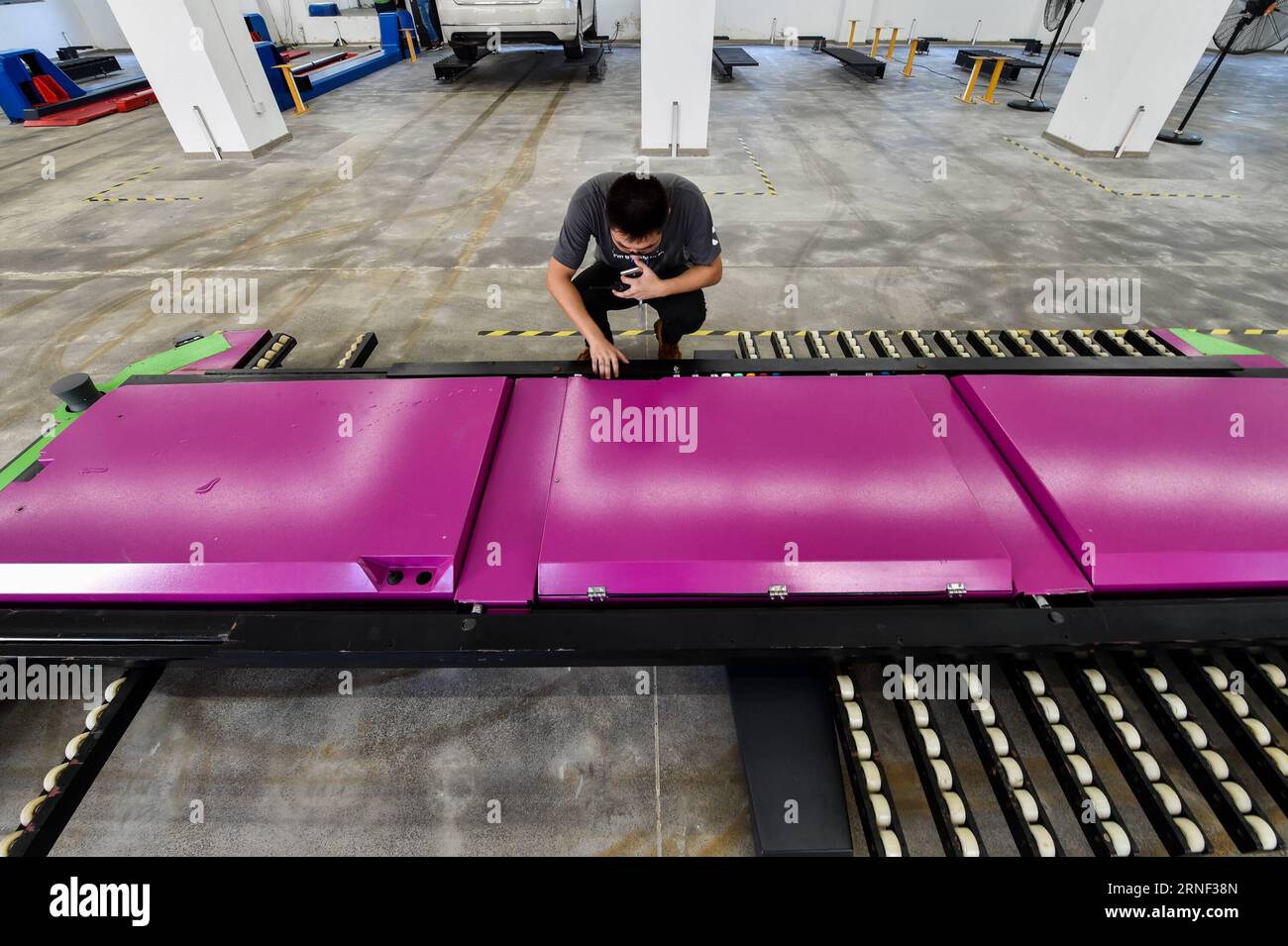 Agv robot hi-res stock photography and images - Alamy