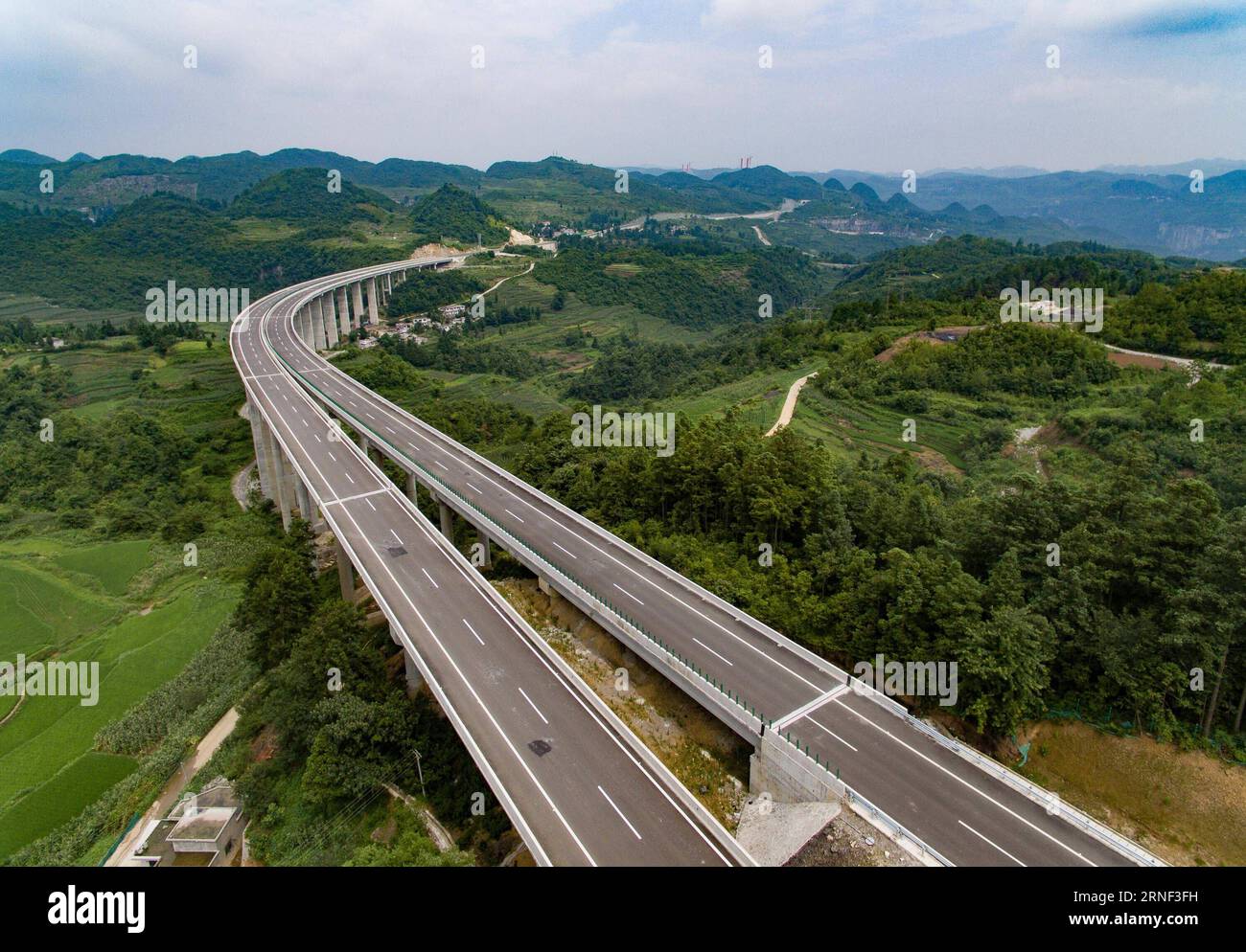 China guizhou bridge open hi-res stock photography and images - Alamy