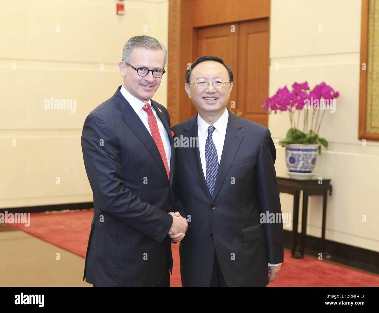 Manuel gonzalez sanz hi-res stock photography and images - Alamy