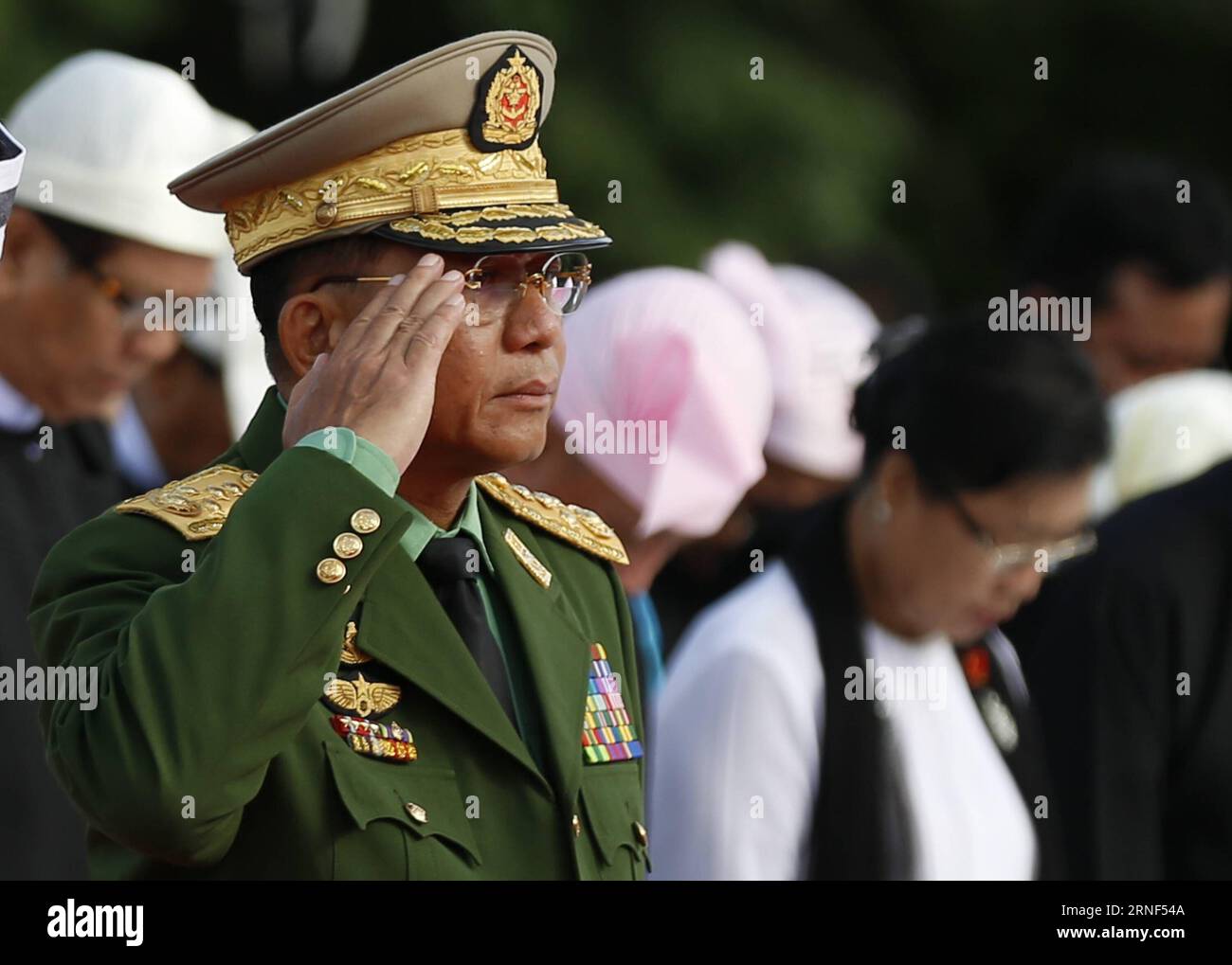 (160719) -- YANGON, July 19, 2016 -- Commander-in-Chief of the Defense ...