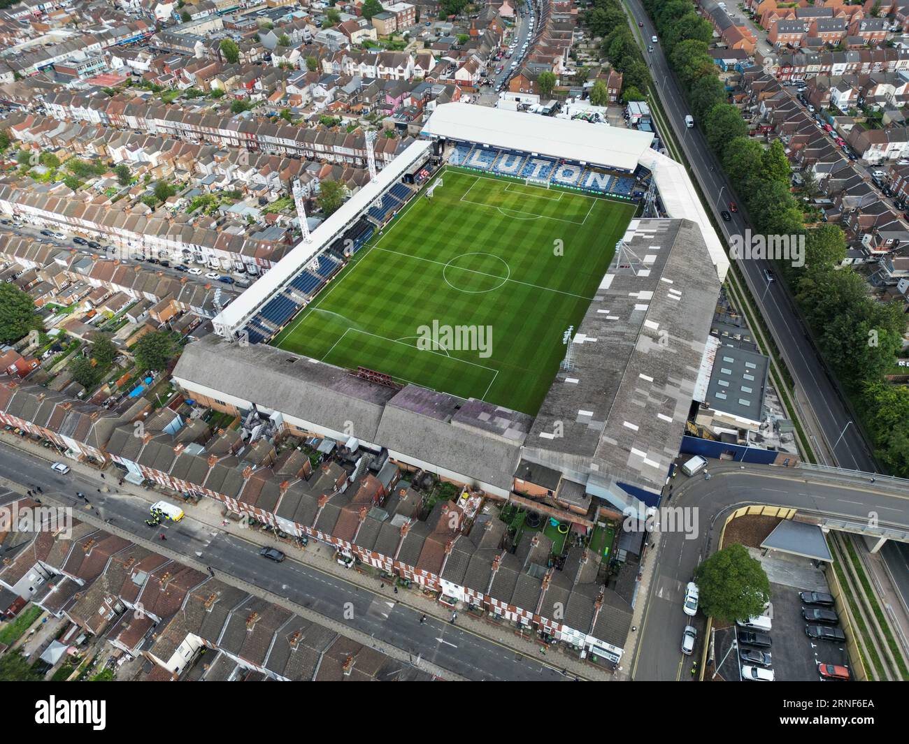 Luton aerial hi-res stock photography and images - Alamy