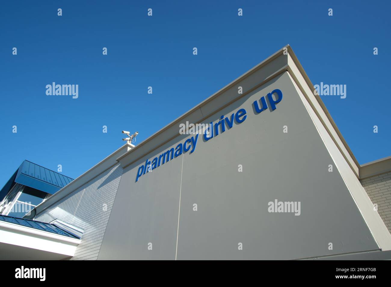 Drug store sign hi-res stock photography and images - Alamy