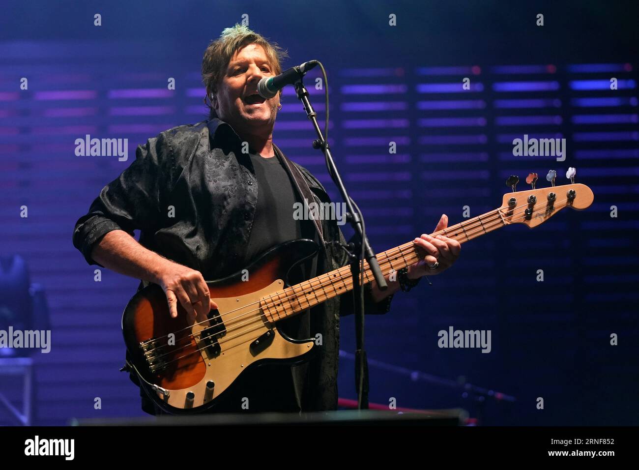 Fran Smith Jr., of the band The Hooters, performs on Thursday, Aug. 31 ...
