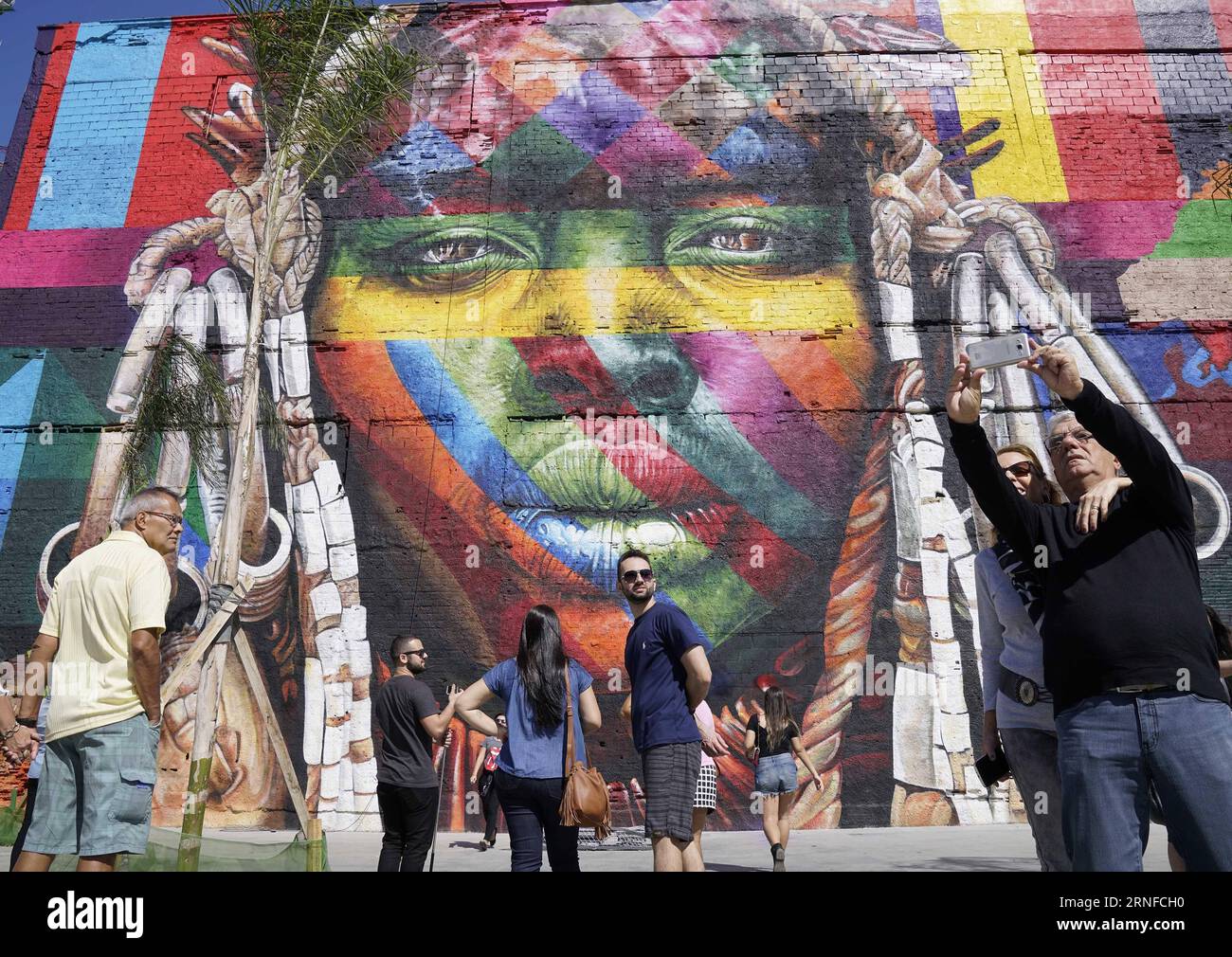 Bilder des Tages (160731) -- RIO DE JANEIRO, July 31,2016 -- People ...