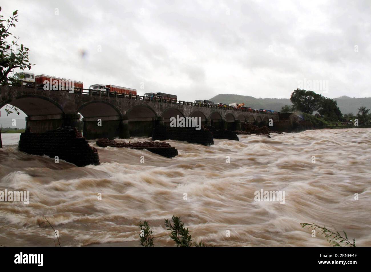 Savitri river hi-res stock photography and images - Alamy