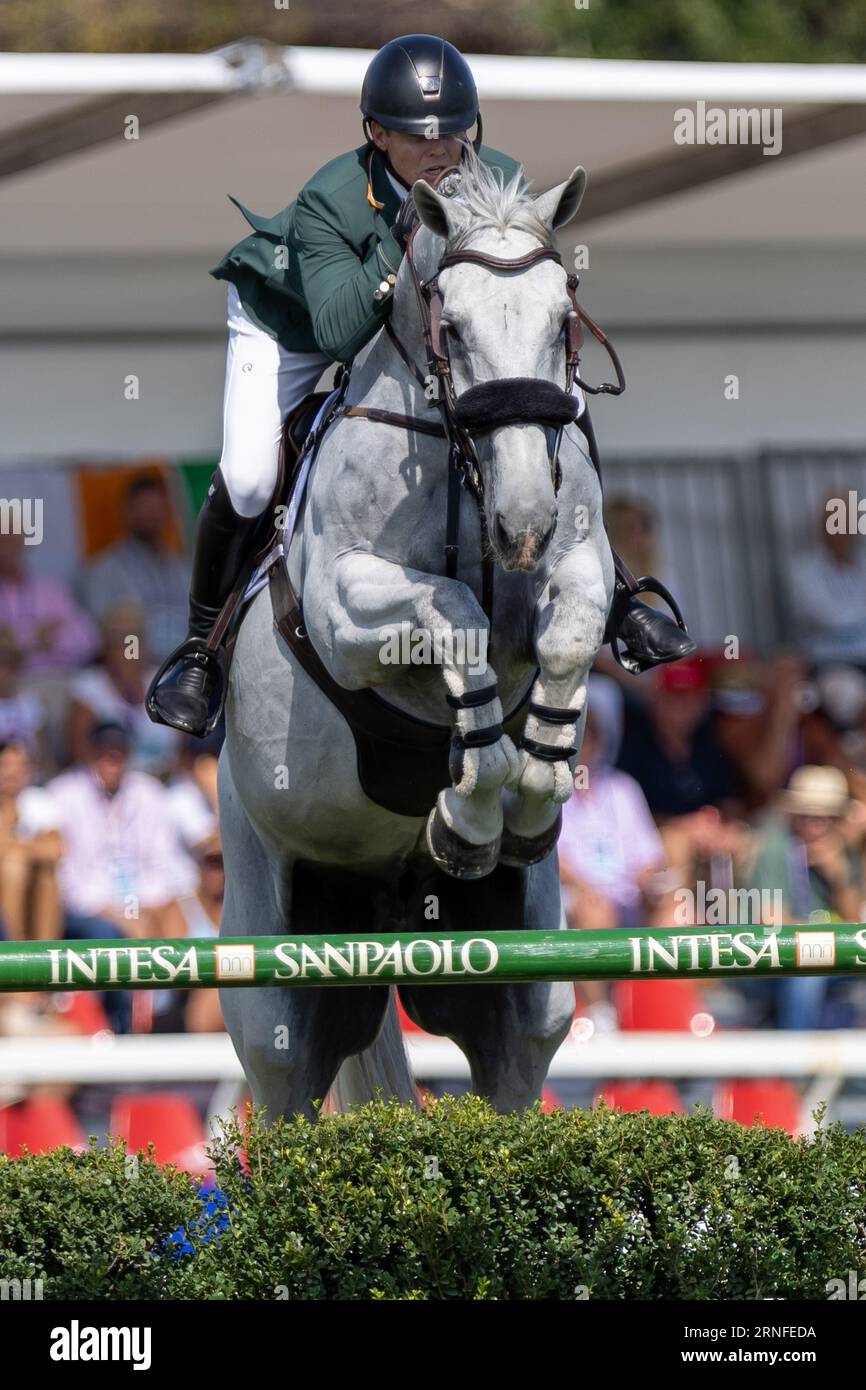 Shane sweetnam of ireland riding james kann cruz hi-res stock ...