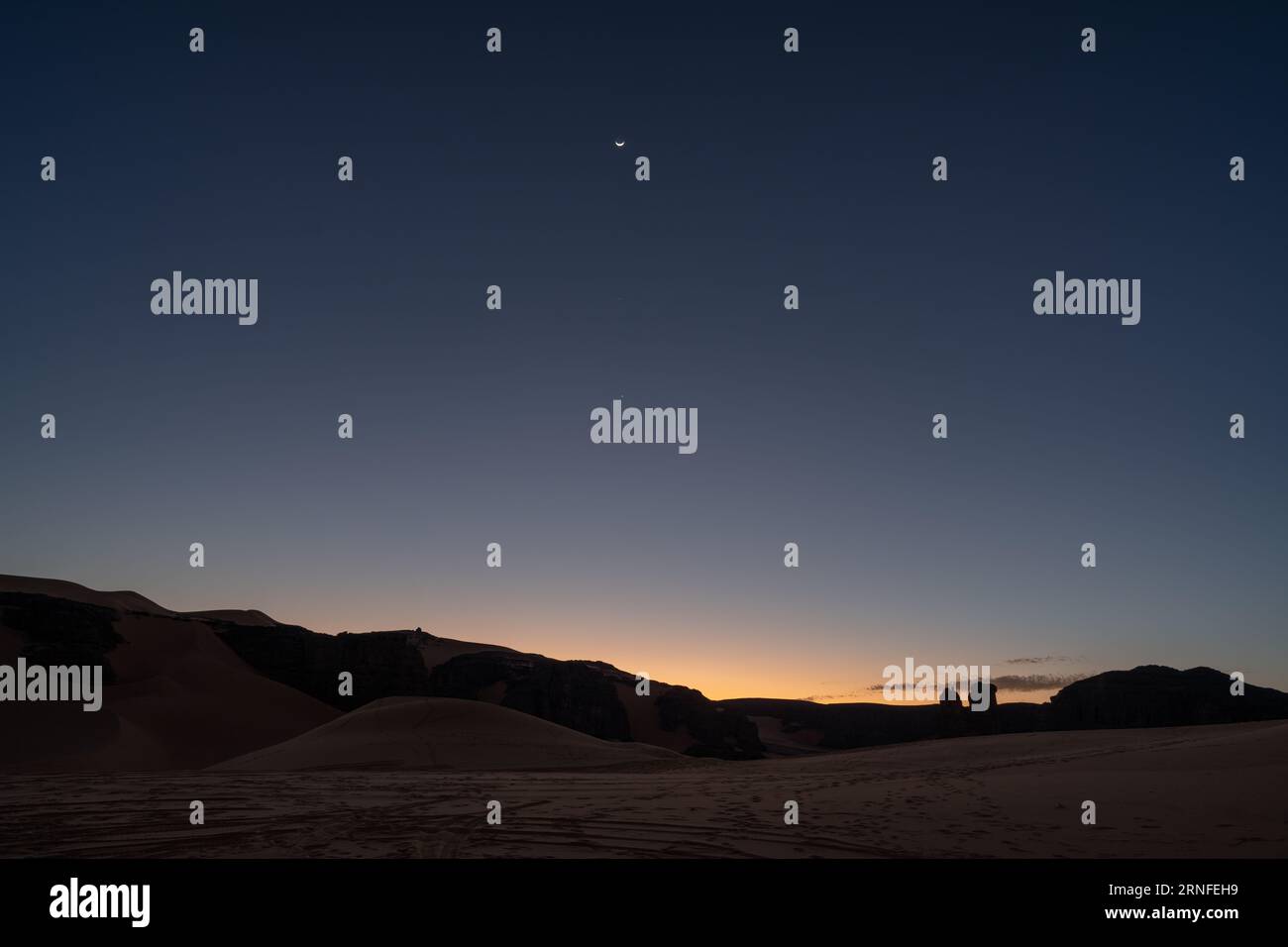Night in the Sahara desert of Tadrart rouge tassili najer in Djanet ...