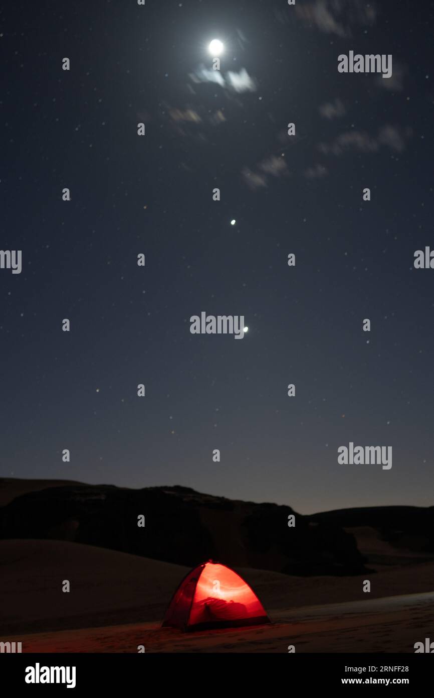 Night in the Sahara desert of Tadrart rouge tassili najer in Djanet ...