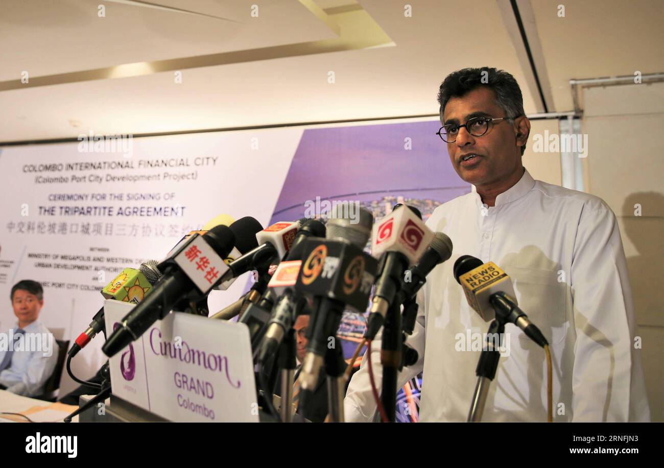 (160812) -- COLOMBO, Aug. 12, 2016 -- Minister of Megapolis and Western ...