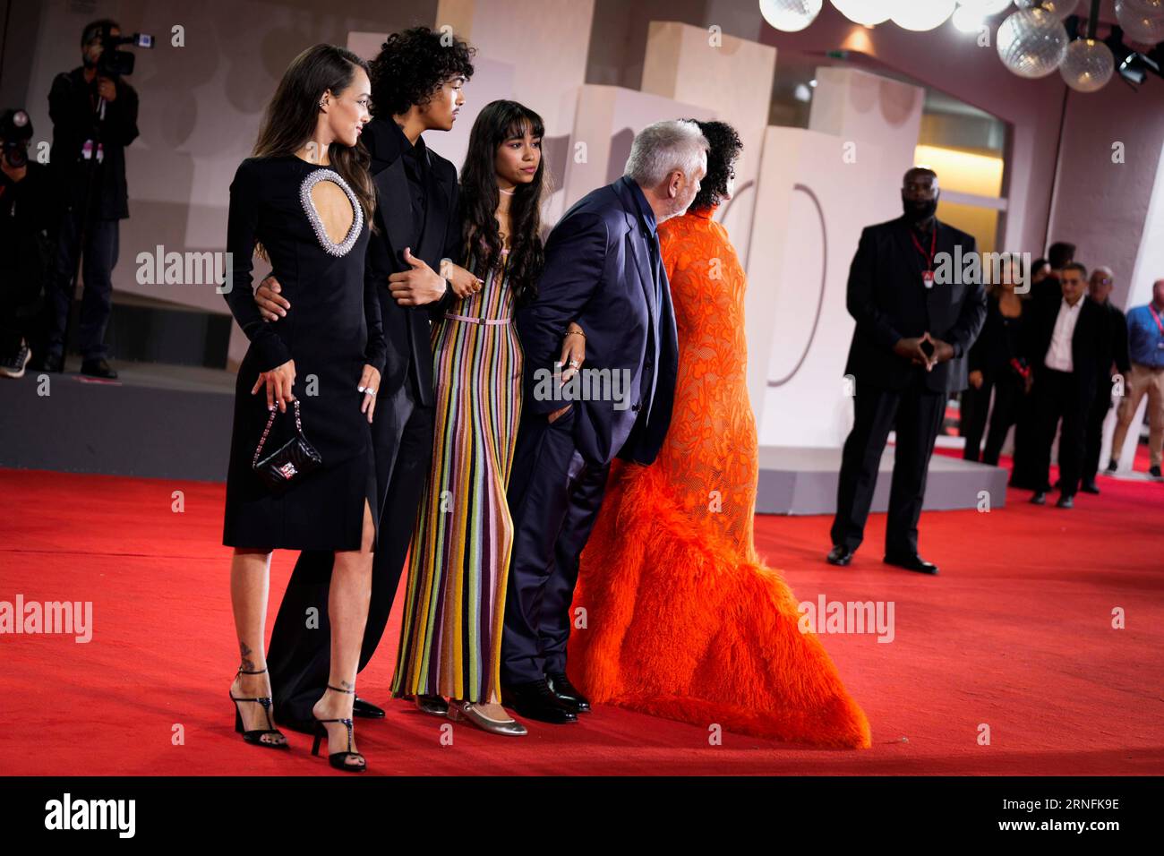 Thalia besson and shanna besson hi-res stock photography and images - Alamy