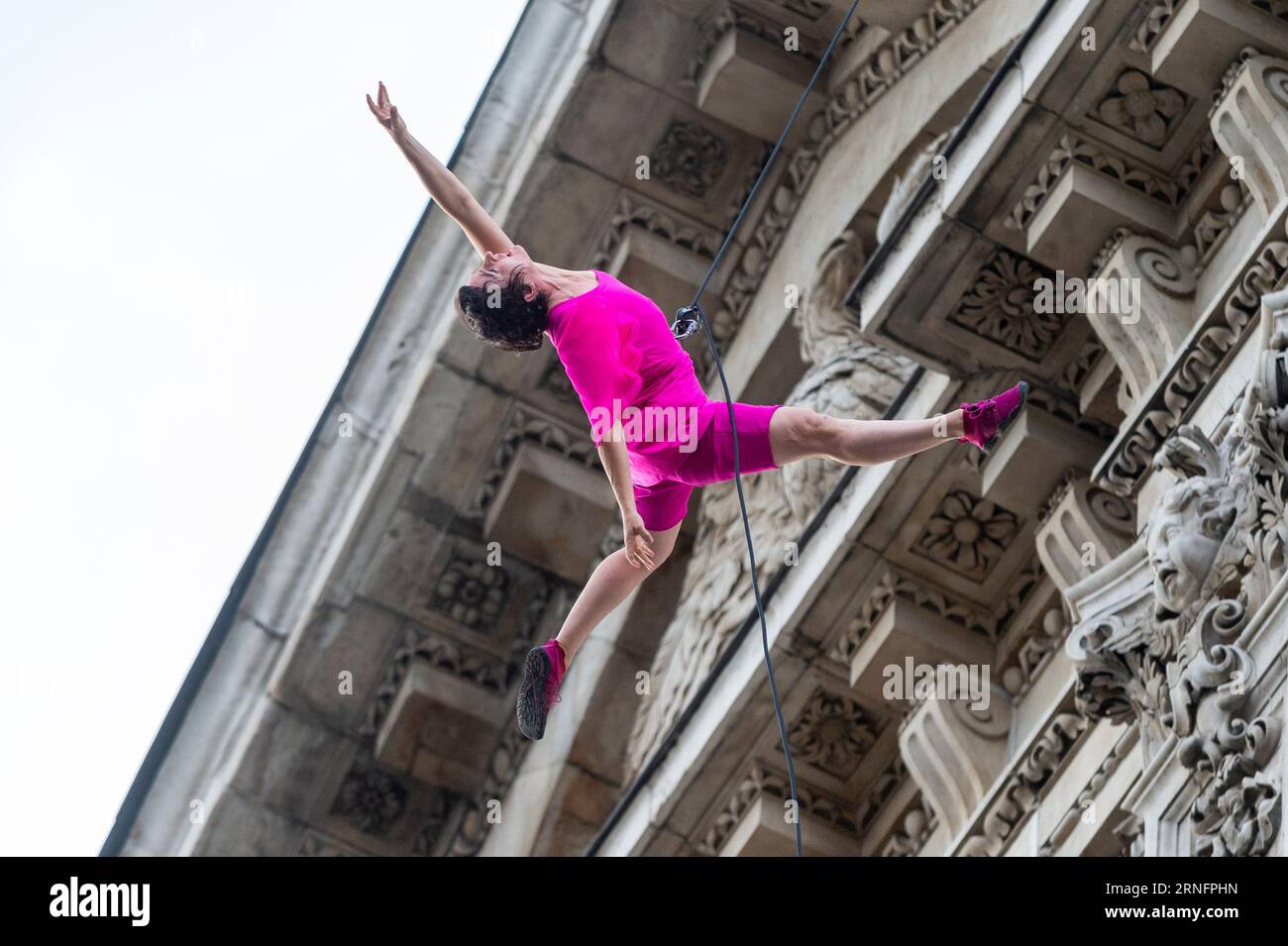 London, UK. 1 September 2023. Members of Bandaloop perform Resurgam, a ...