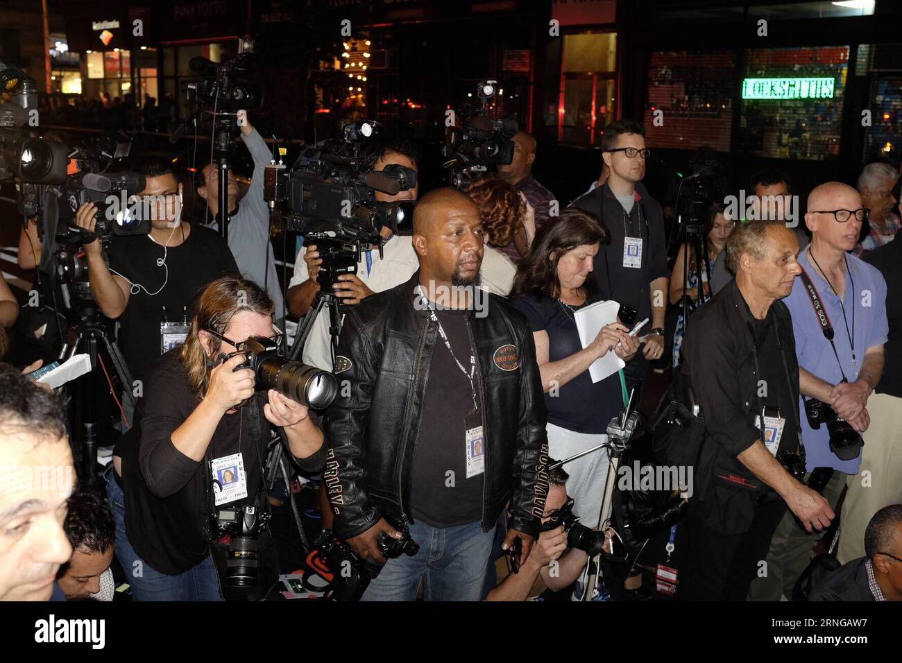 Evidenceat hi-res stock photography and images - Alamy