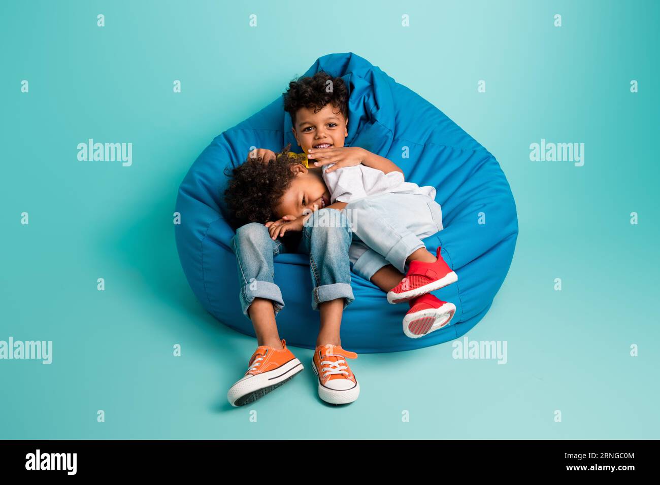 Playing bean bag boy hi-res stock photography and images - Alamy