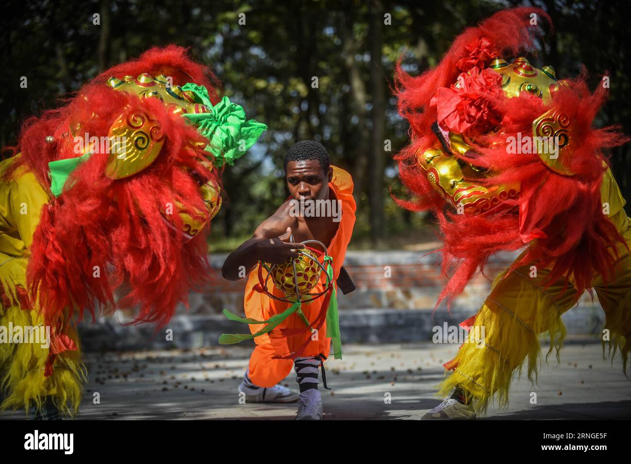 Zimbabwe cultural practices hi-res stock photography and images - Alamy