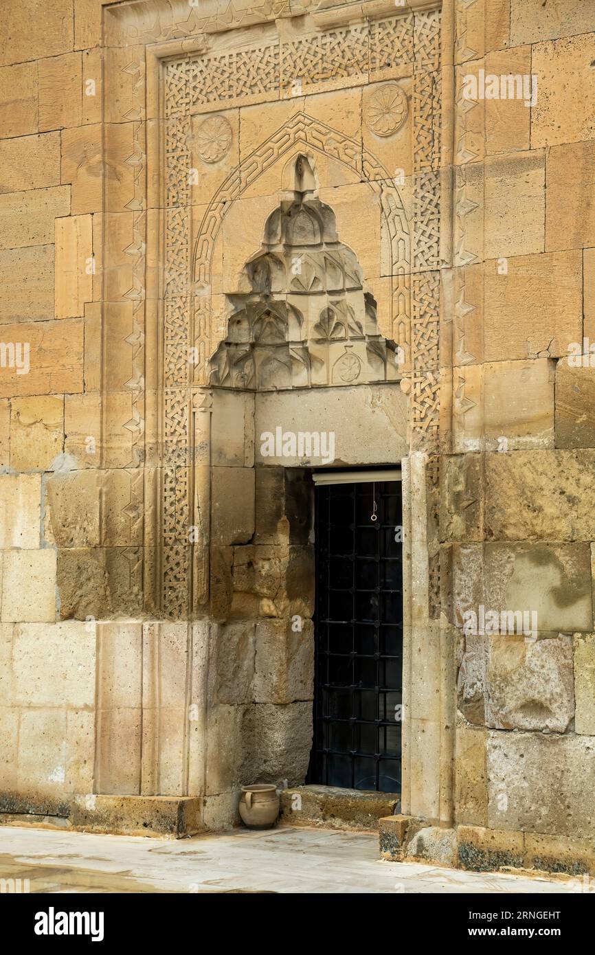 Caravanserai architecture hi-res stock photography and images - Alamy