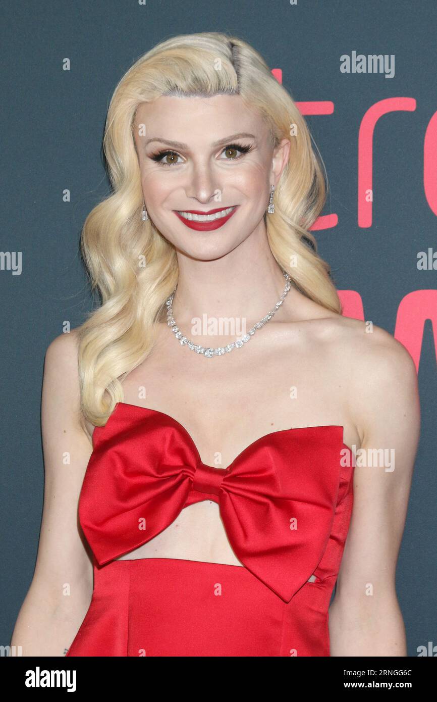 Dylan mulvaney 2023 hi-res stock photography and images - Alamy