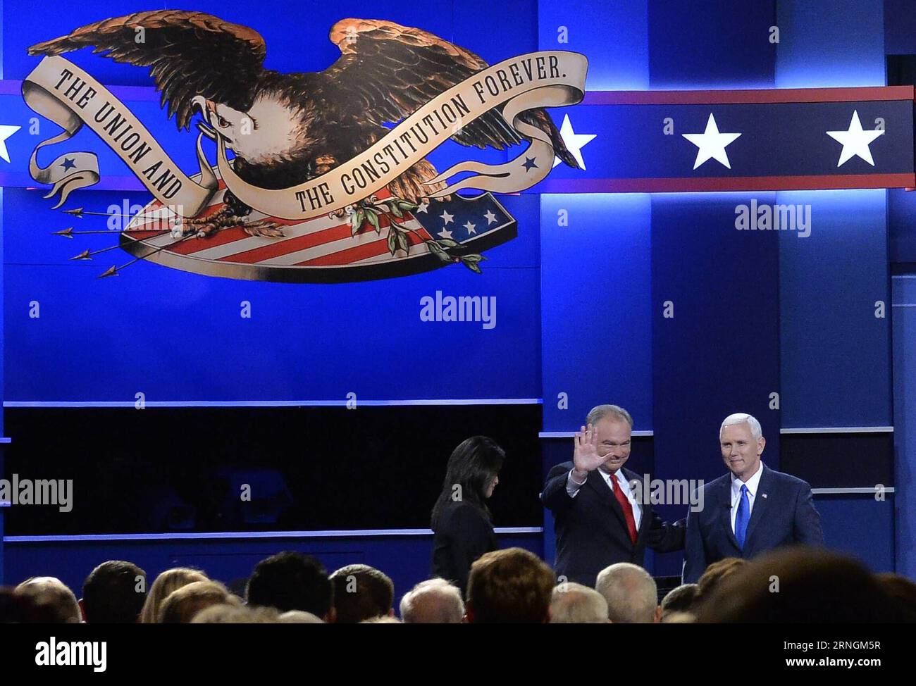 Republican vice presidential nominee Mike Pence (R) and Democratic vice ...