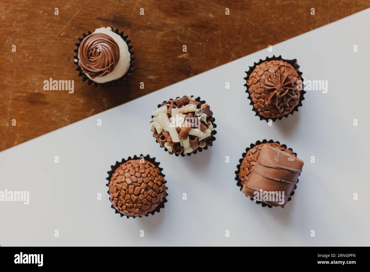 Brigadeiros hi-res stock photography and images - Alamy