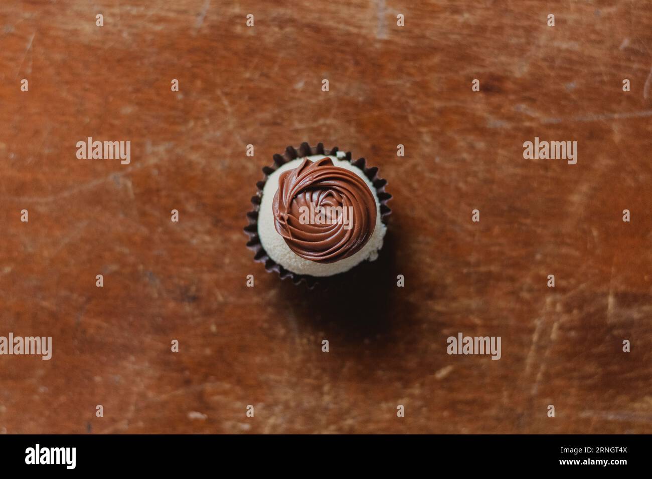 single chocolate brigadeiro flat layer Stock Photo - Alamy