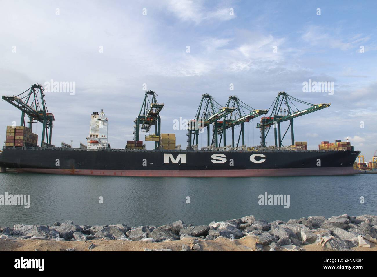 (161015) -- LOME, Oct. 15, 2016 -- Photo taken on Oct. 12, 2016 shows ...
