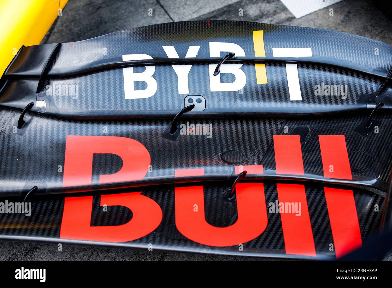Red bull f1 front wing 2023 hi-res stock photography and images - Alamy