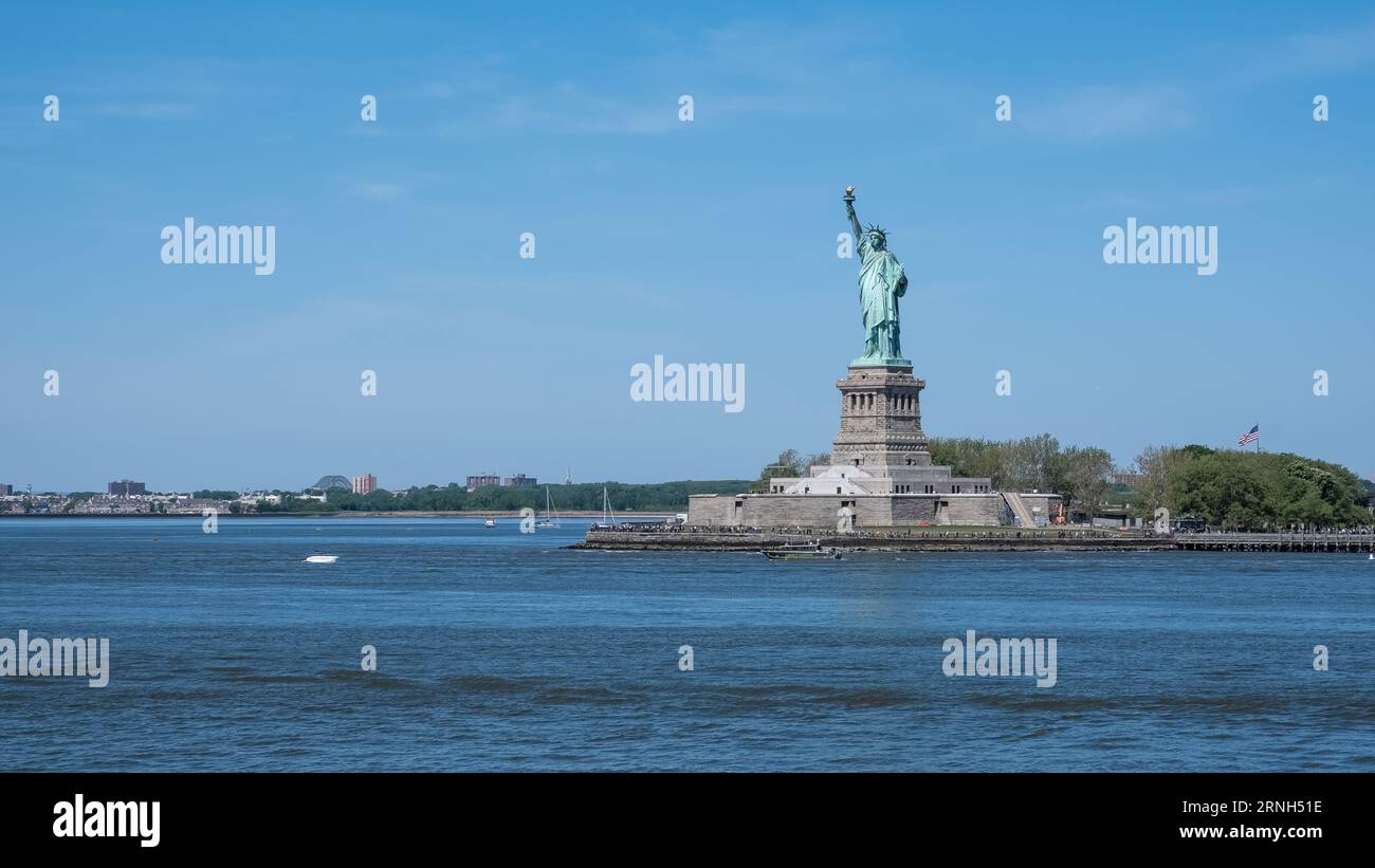 View of the Statue of Liberty, a colossal neoclassical sculpture on ...