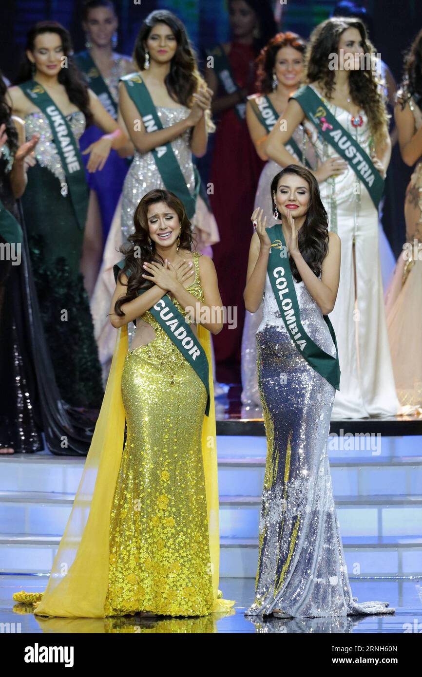 (161029) -- PASAY CITY, Oct. 29, 2016 -- Miss Ecuador Katherine Espin(L ...