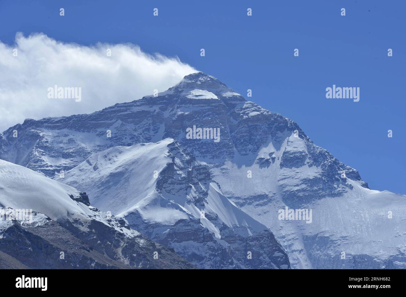 29 metres high hi-res stock photography and images - Alamy