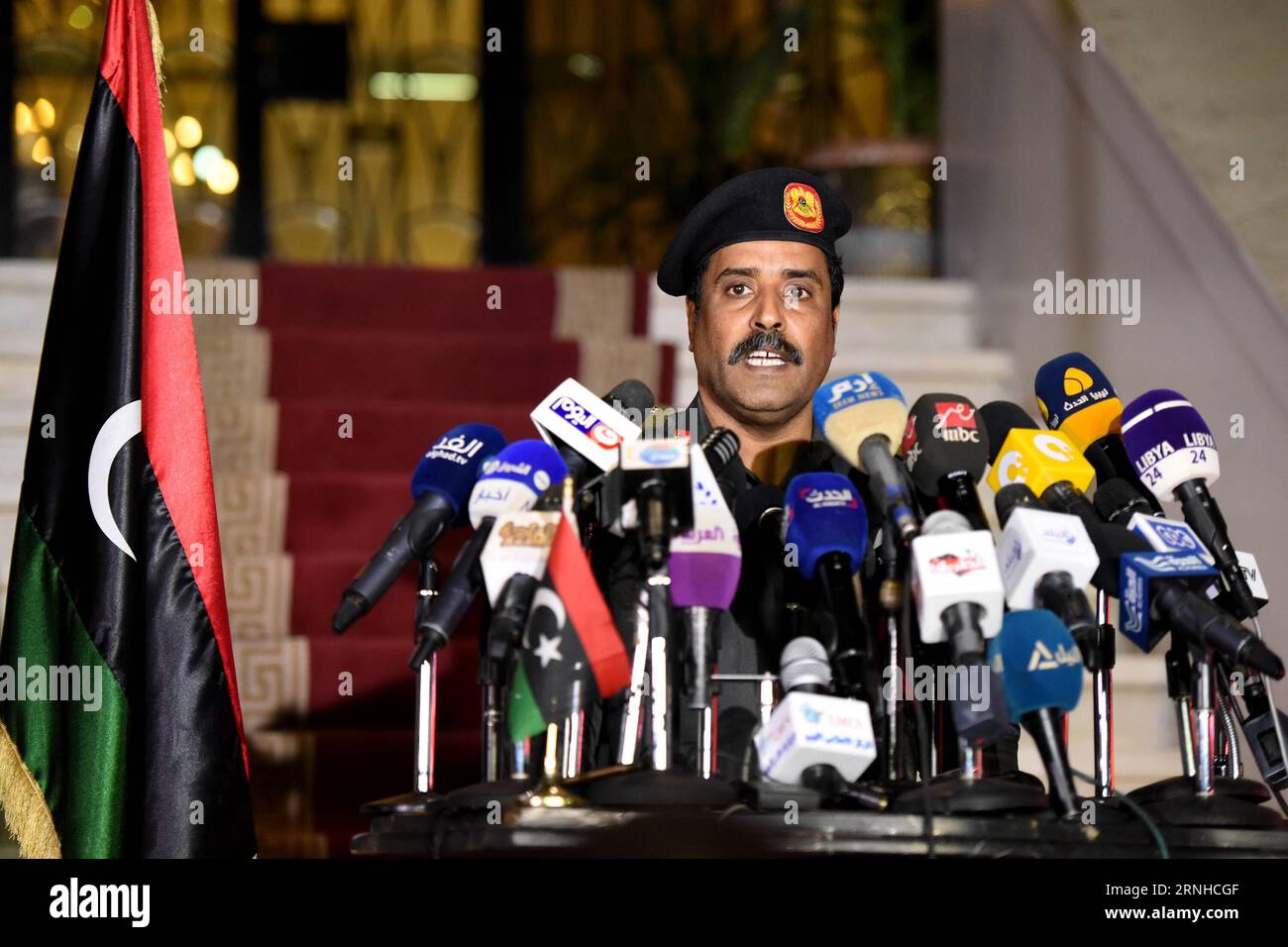 Forceshave hi-res stock photography and images - Alamy