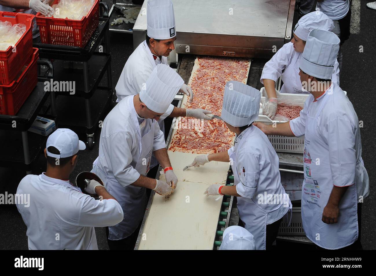 The cooks helpers hi-res stock photography and images - Alamy