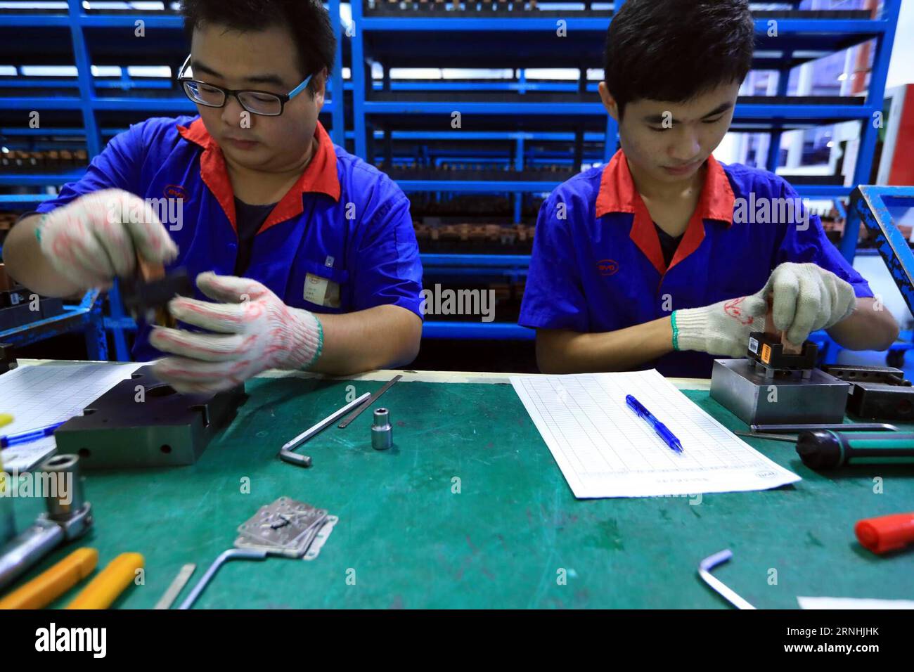 Byd trucks hi-res stock photography and images - Alamy