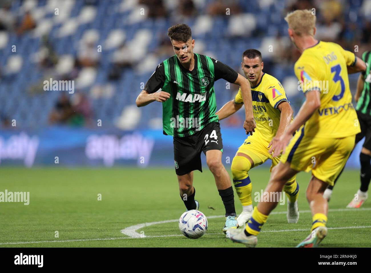Daniel Boloca (Sassuolo)Federico Bonazzoli (Hellas Verona) during the ...