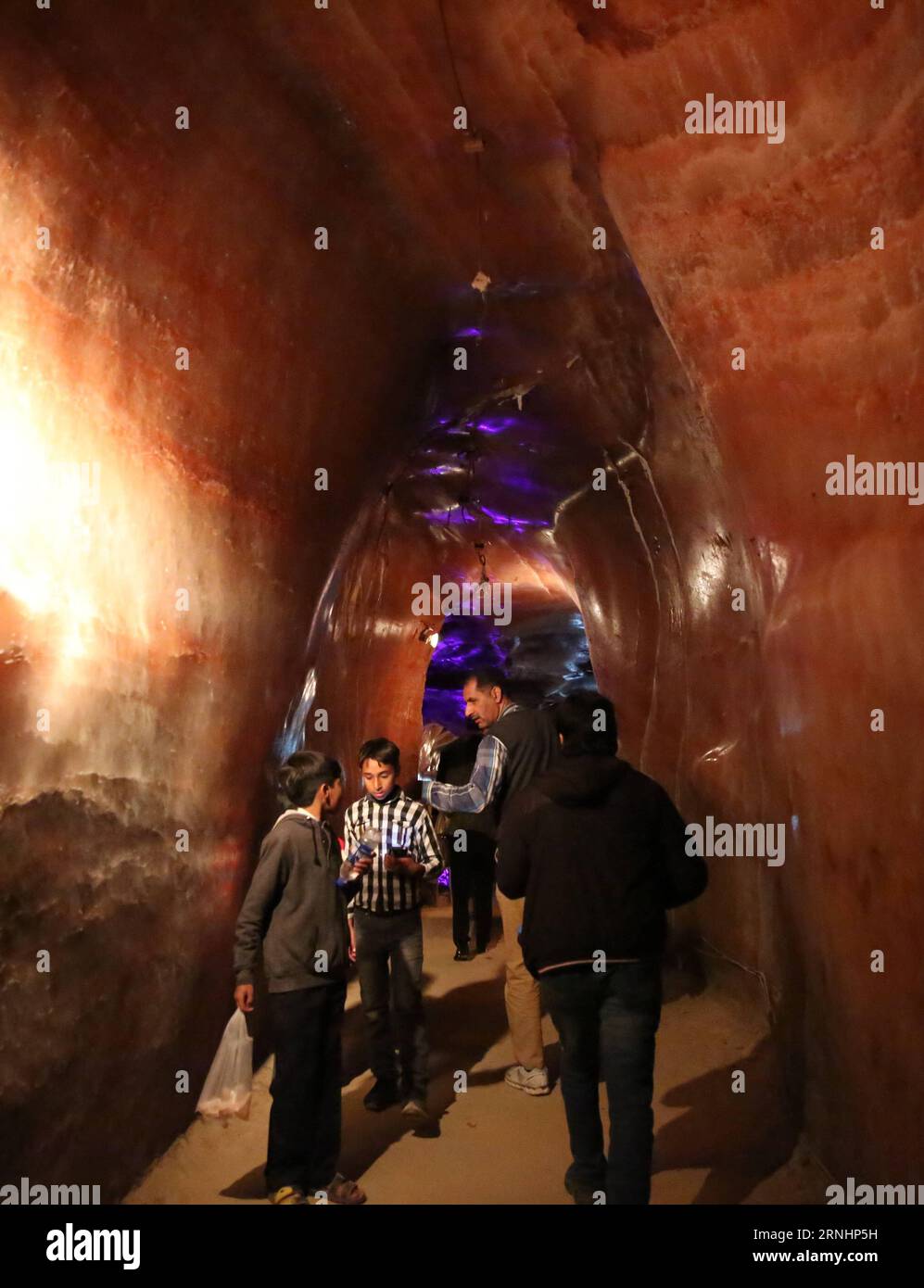 Pakistan khewra salt mine hi-res stock photography and images - Alamy