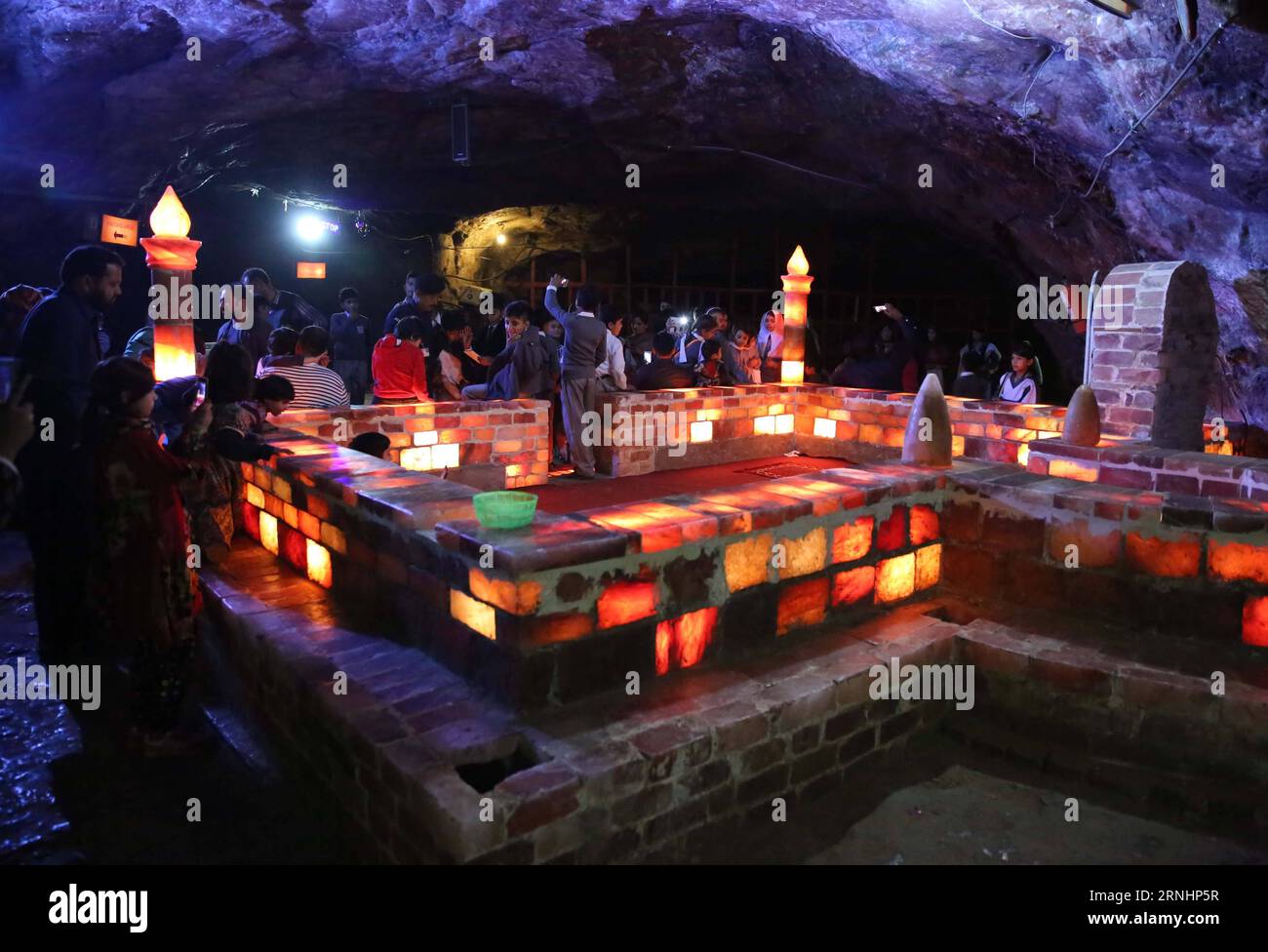 Pakistan khewra salt mine hi-res stock photography and images - Alamy