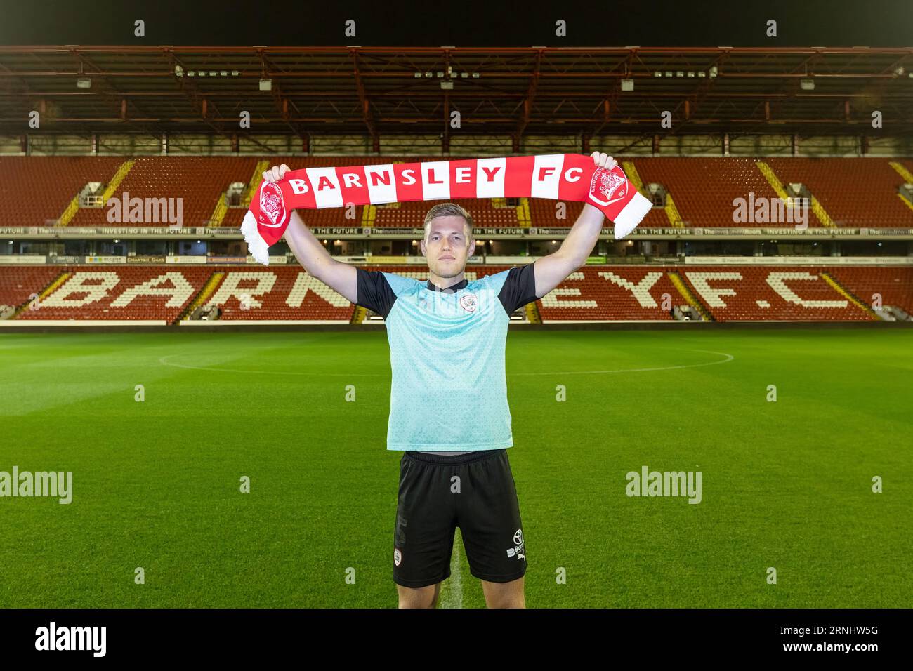 Sam Cosgrove signs for Barnsley FC on a two year deal with options at ...