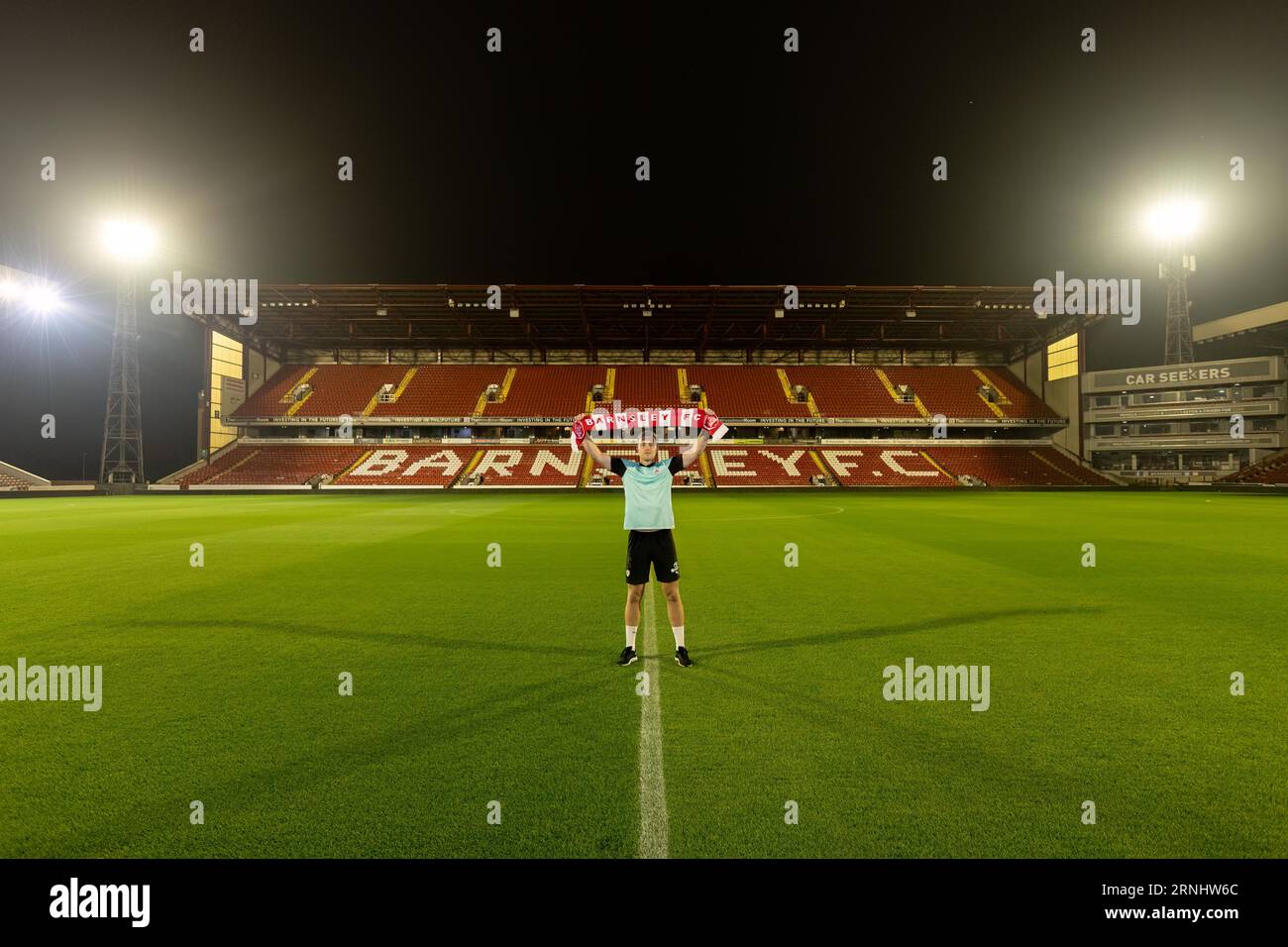 Sam Cosgrove signs for Barnsley FC on a two year deal with options at ...
