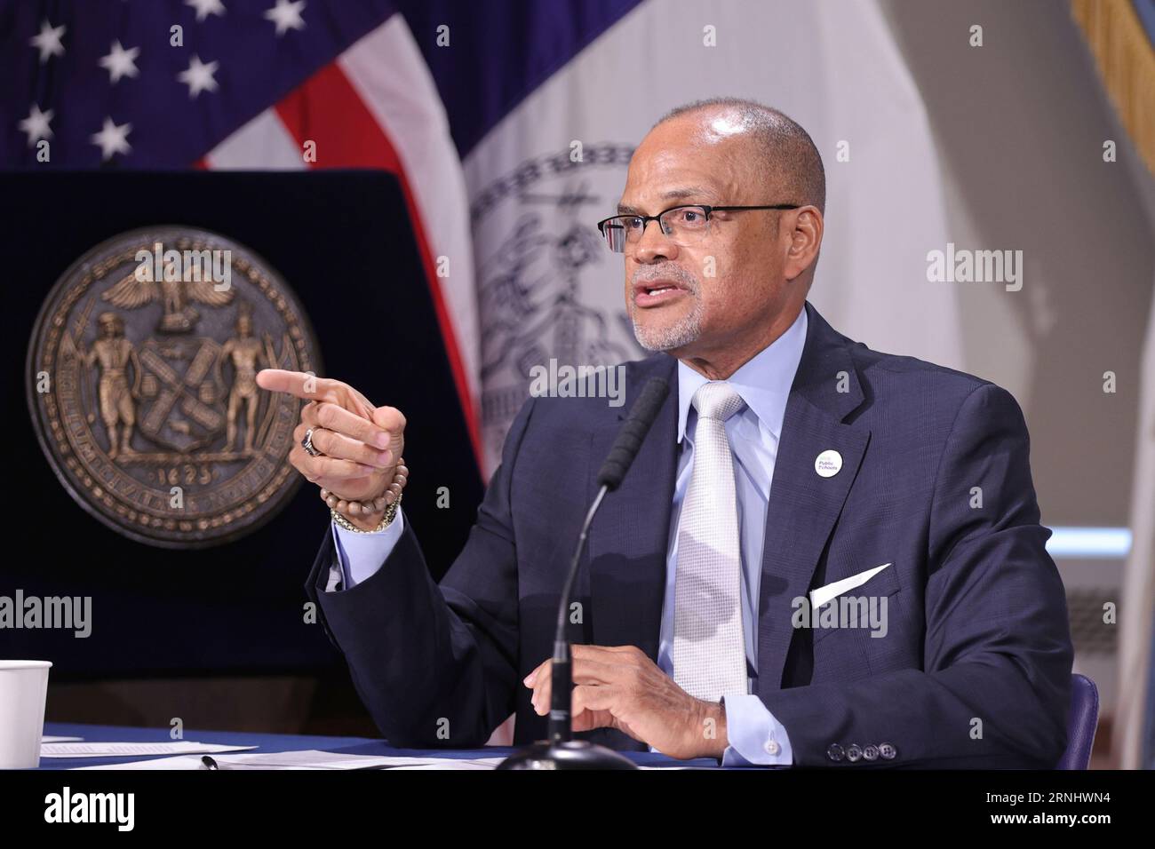 Philip banks nypd hi-res stock photography and images - Alamy