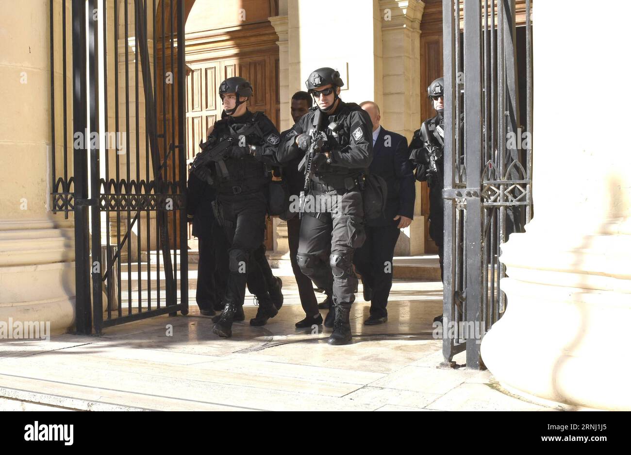 Maltese guards hi-res stock photography and images - Alamy
