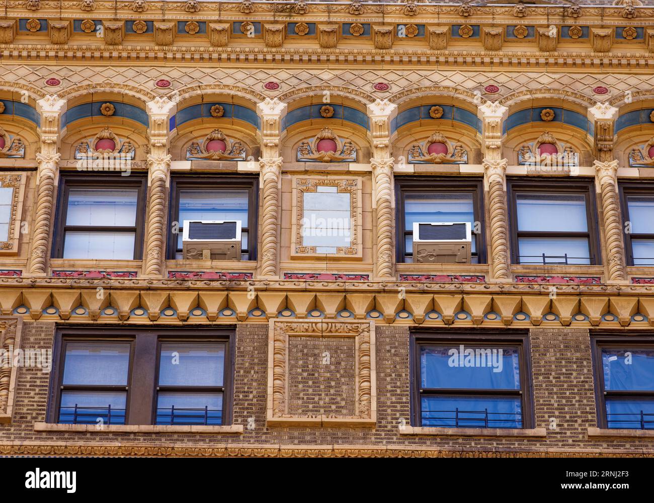 Upper West Side: Bancroft, the Emery Roth-designed apartment building ...