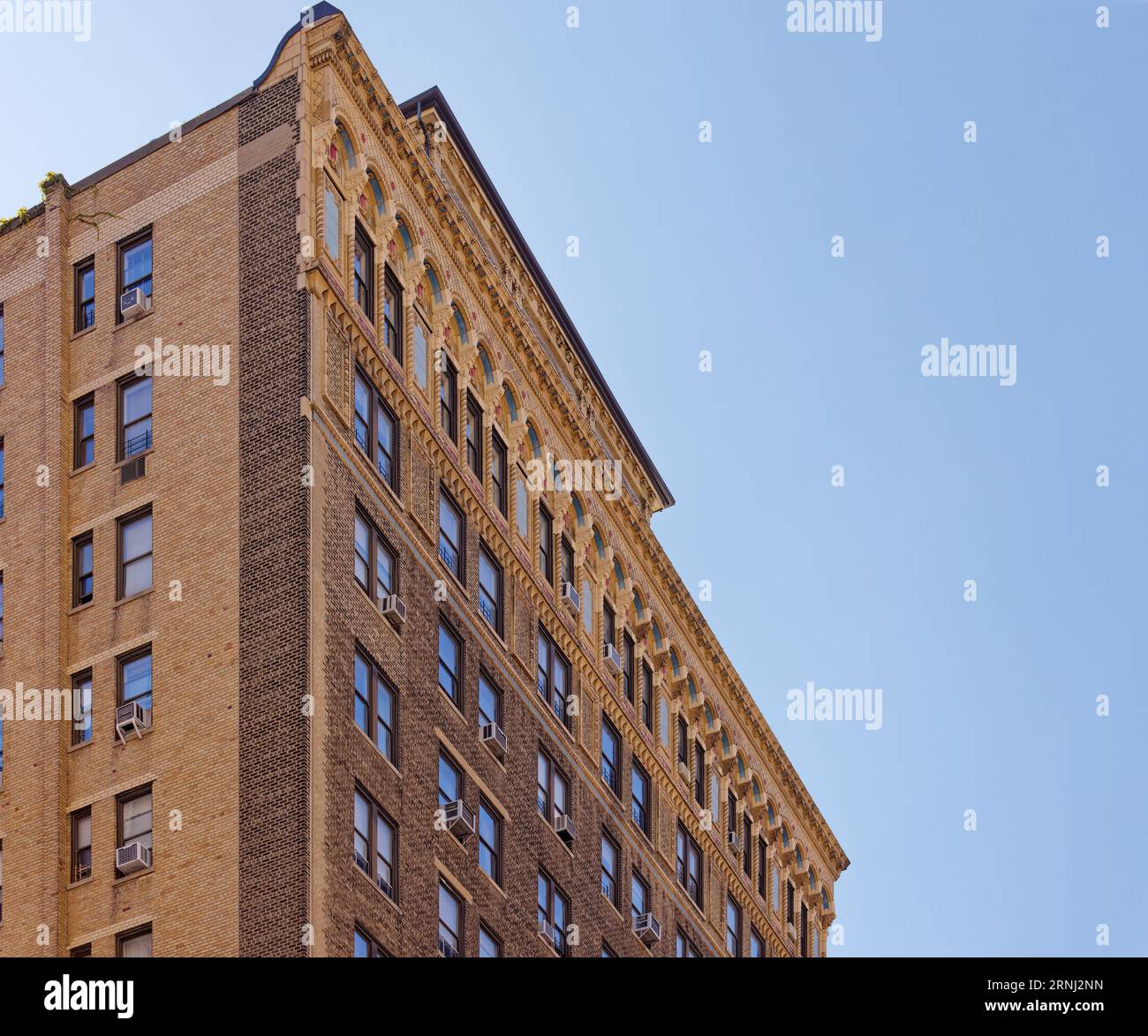 Upper West Side: Bancroft, the Emery Roth-designed apartment building ...
