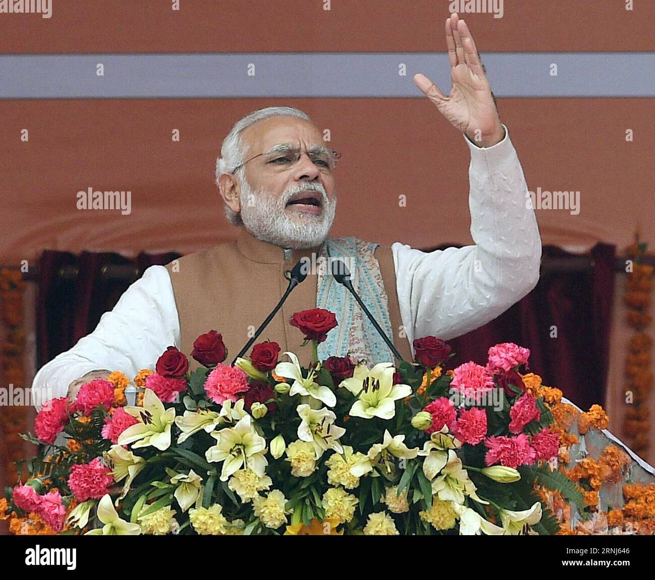 (170103) -- LUCKNOW, Jan. 2, 2017 -- Indian Prime Minister Narendra ...