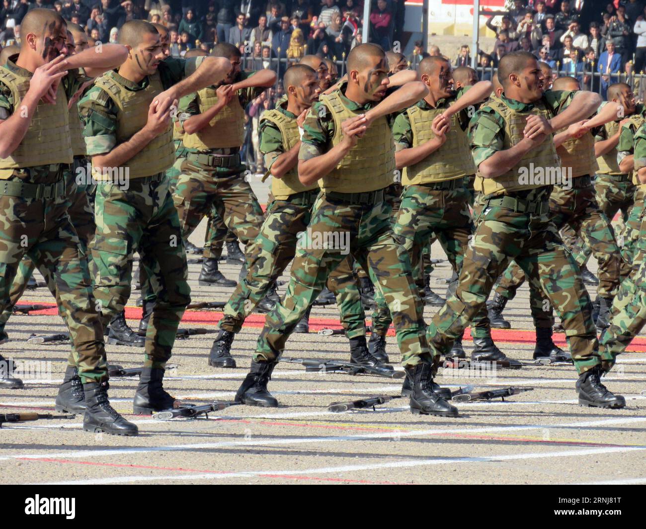 Iraqi soldiers graduation hi-res stock photography and images - Alamy