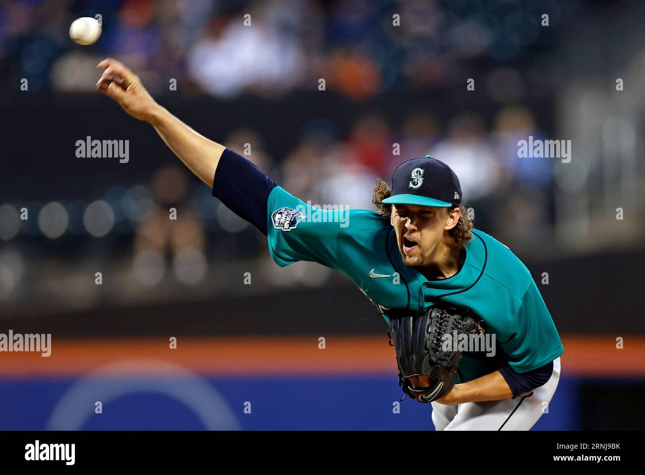 Seattle Mariners pitcher Logan Gilbert pitches against the New York ...