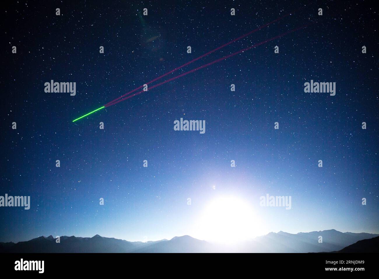 Quantum orbit hi-res stock photography and images - Alamy