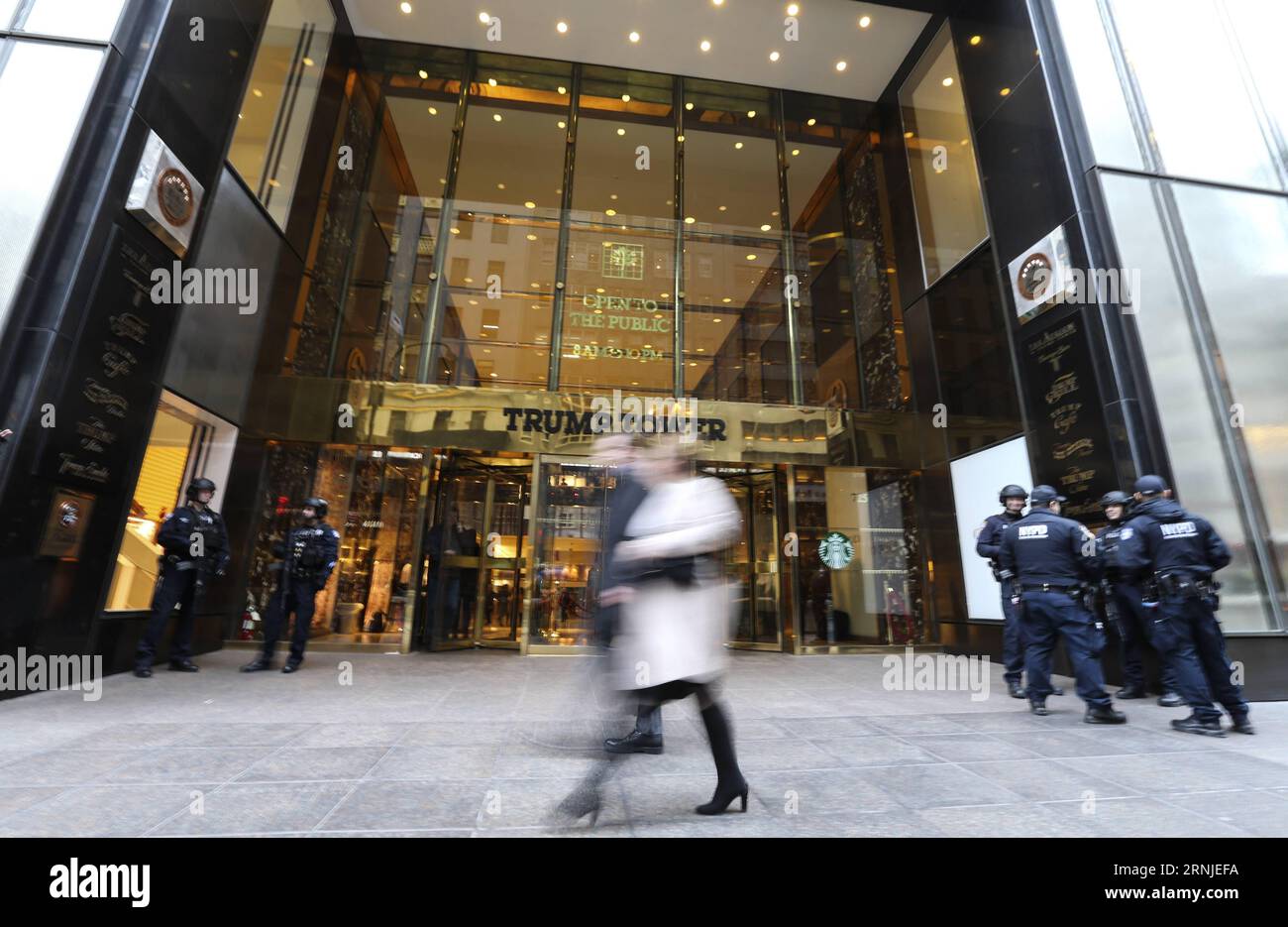 Entrance to trump tower in new york hi-res stock photography and images ...