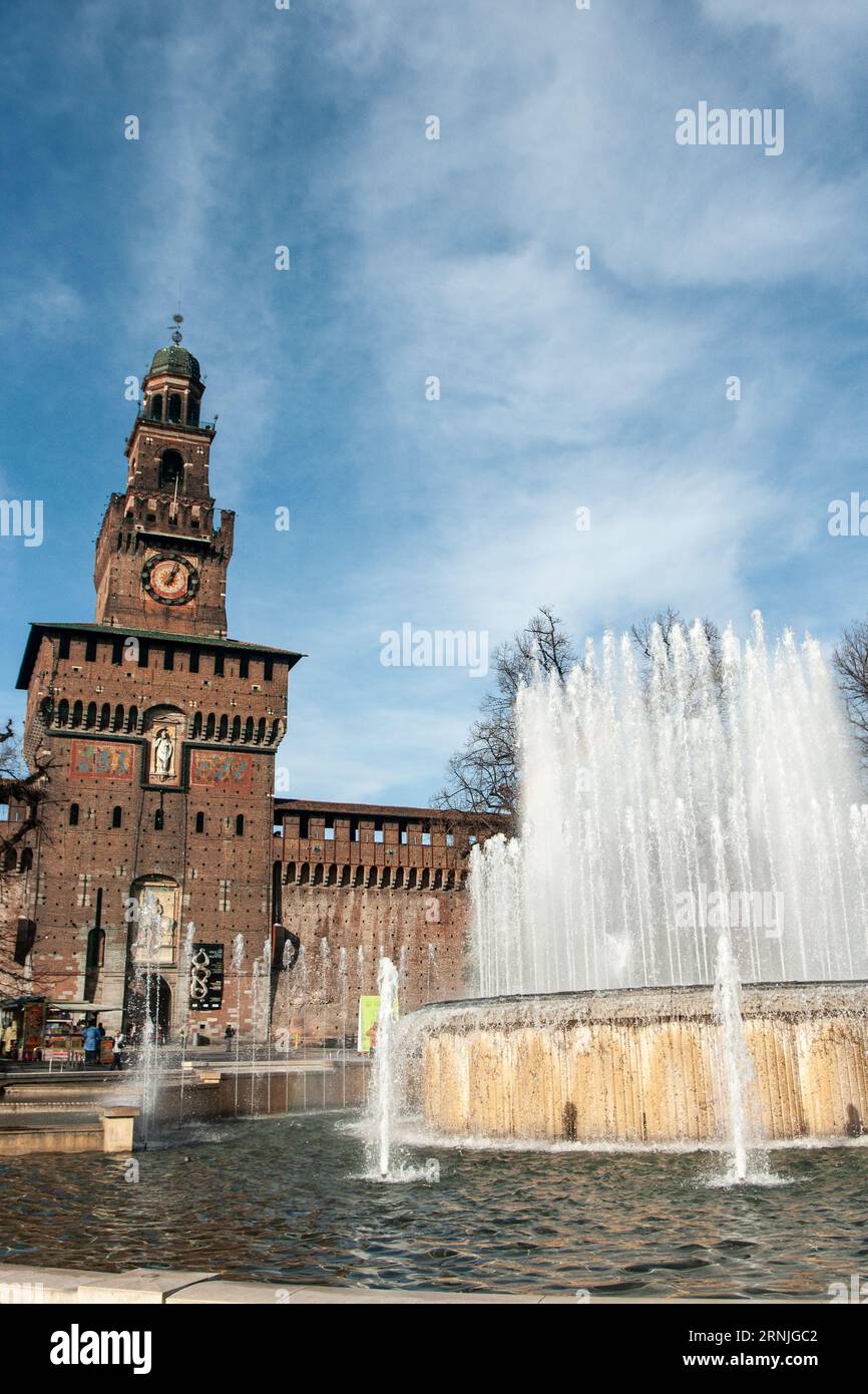 Milan renaissance architecture hi-res stock photography and images - Alamy