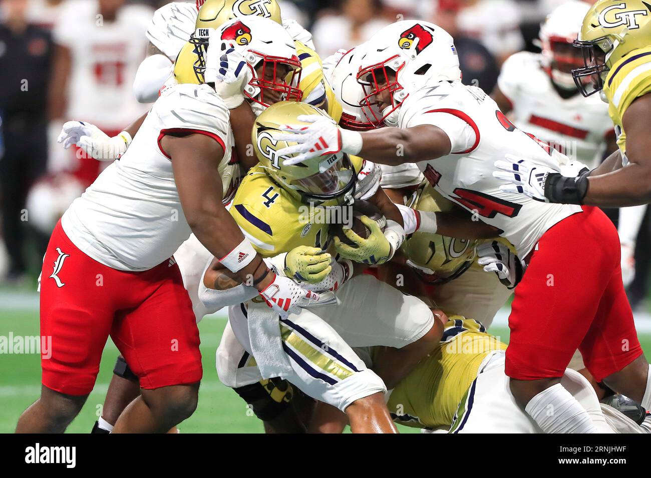 ATLANTA, GA - SEPTEMBER 01: Georgia Tech Yellow Jackets running back ...