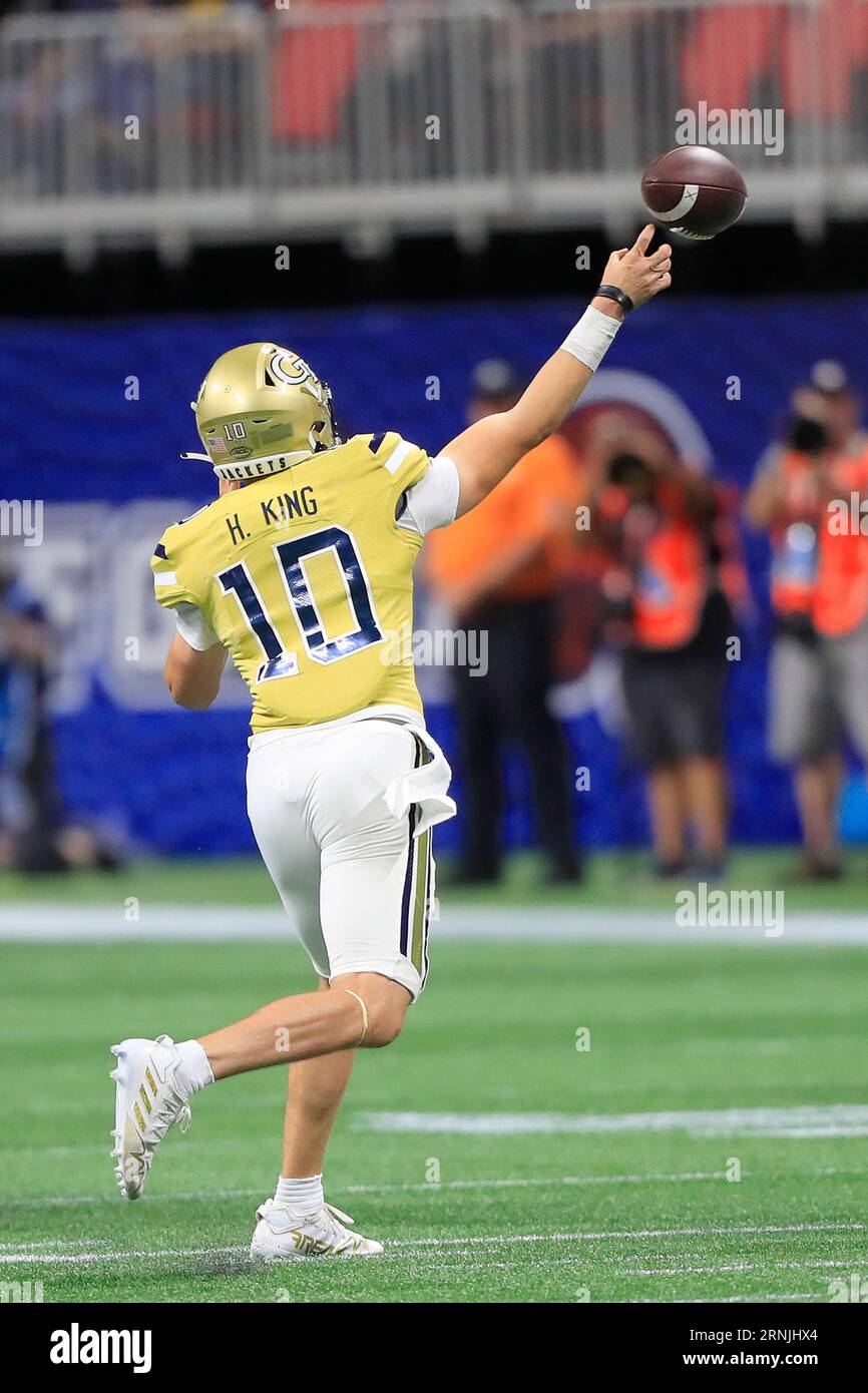 ATLANTA, GA - SEPTEMBER 01: Georgia Tech Yellow Jackets quarterback ...