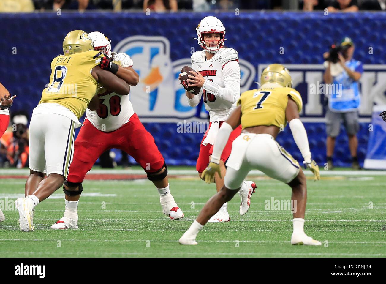 ATLANTA, GA - SEPTEMBER 01: Louisville Cardinals quarterback Jack ...